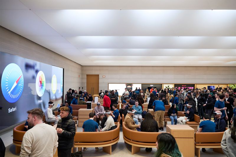 Vision Pro Demo Appointments Begin Today at All Apple Stores in U.S ...