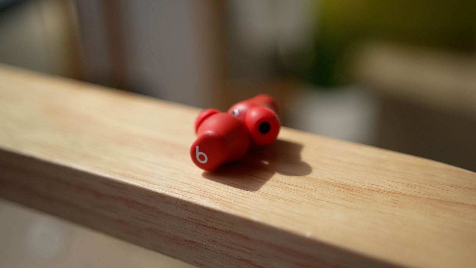 Beats Solo Buds Now Available to Order: 18-Hour Battery and a Tiny Case ...
