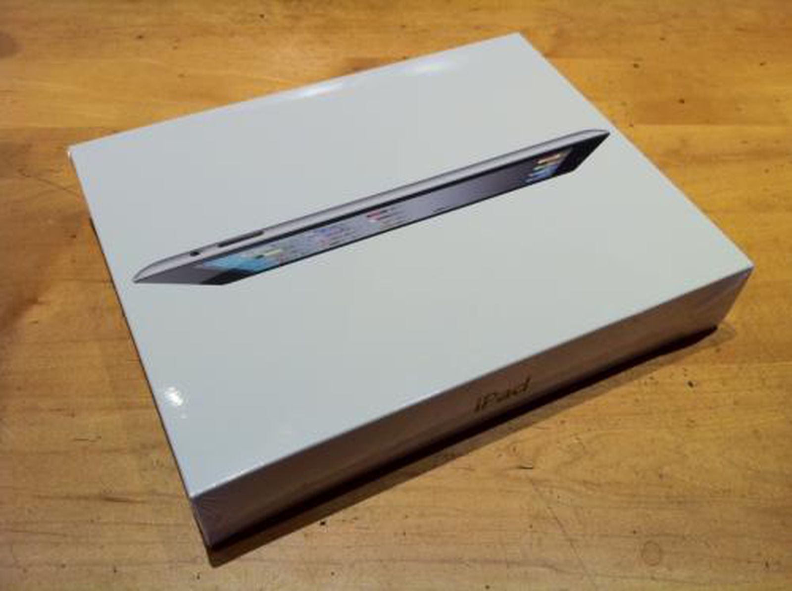 iPad 2 Unboxing Photos and Video - MacRumors