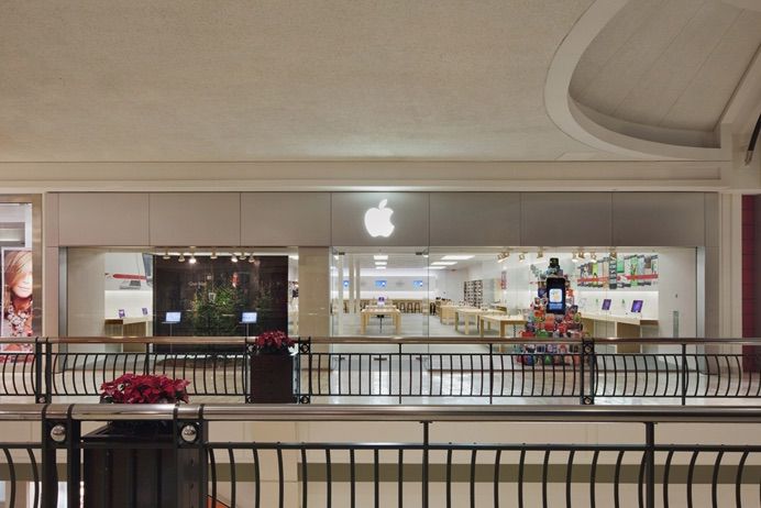 The First-Ever Apple Store, Introduced by Steve Jobs in 2001, Set to ...