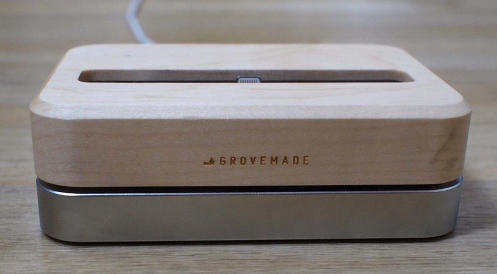 Grovemade Maple and Leather iPhone Case and Maple iPhone Dock Review ...