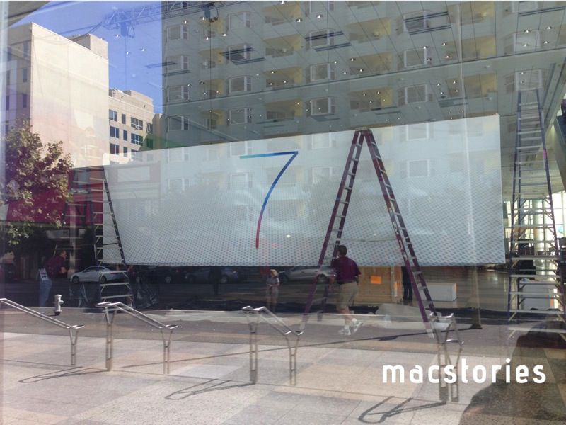 Minimalist iOS 7 Banner Goes Up at Moscone West for WWDC 2013 - MacRumors
