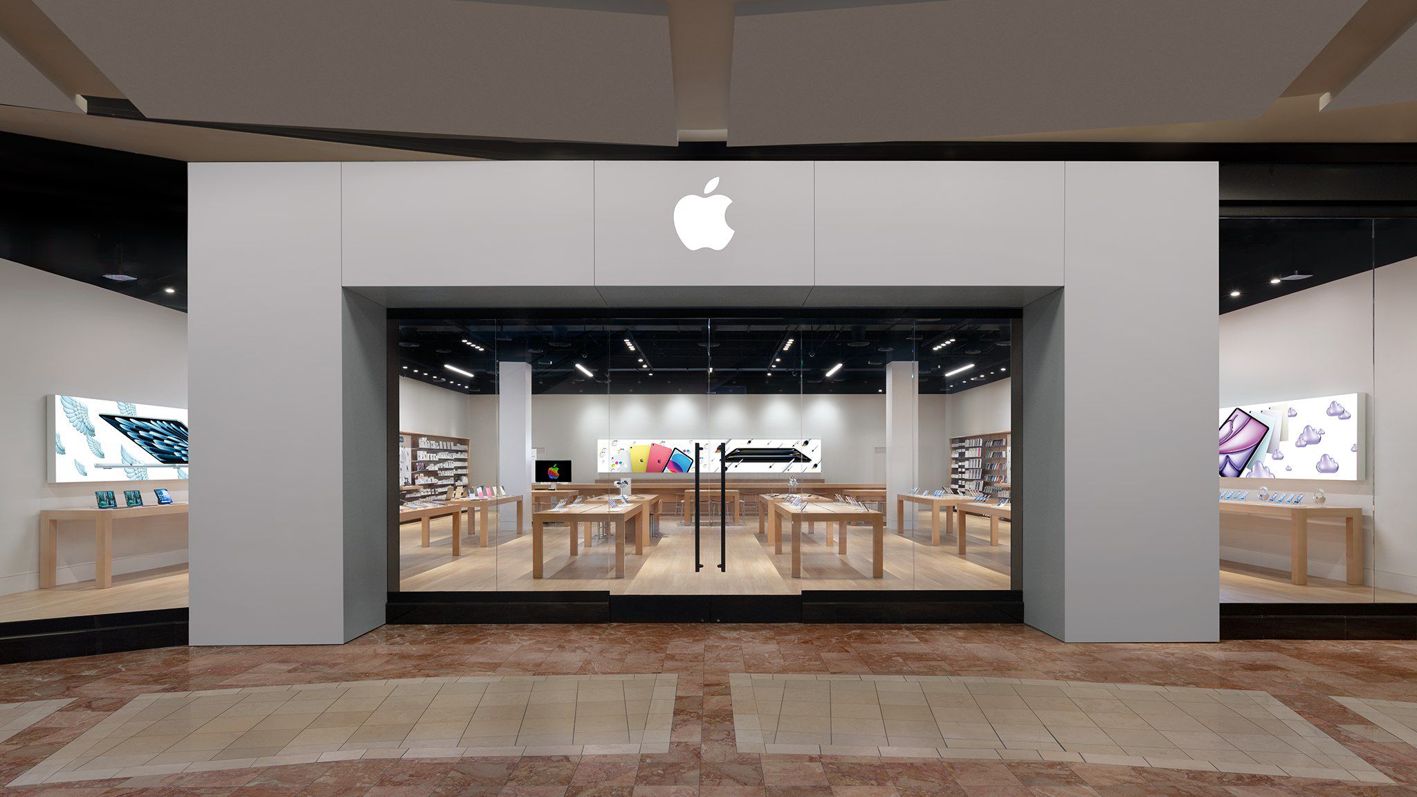 Apple Store Temporarily Relocates at California's Largest Shopping Mall ...