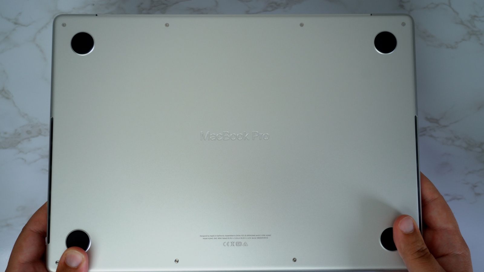 Hands-On Video With the New 14-Inch MacBook Pro - MacRumors