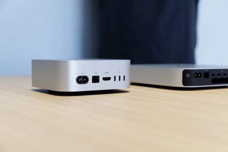 Hands-On Photos and Videos of the Much Smaller Mac Mini and More ...