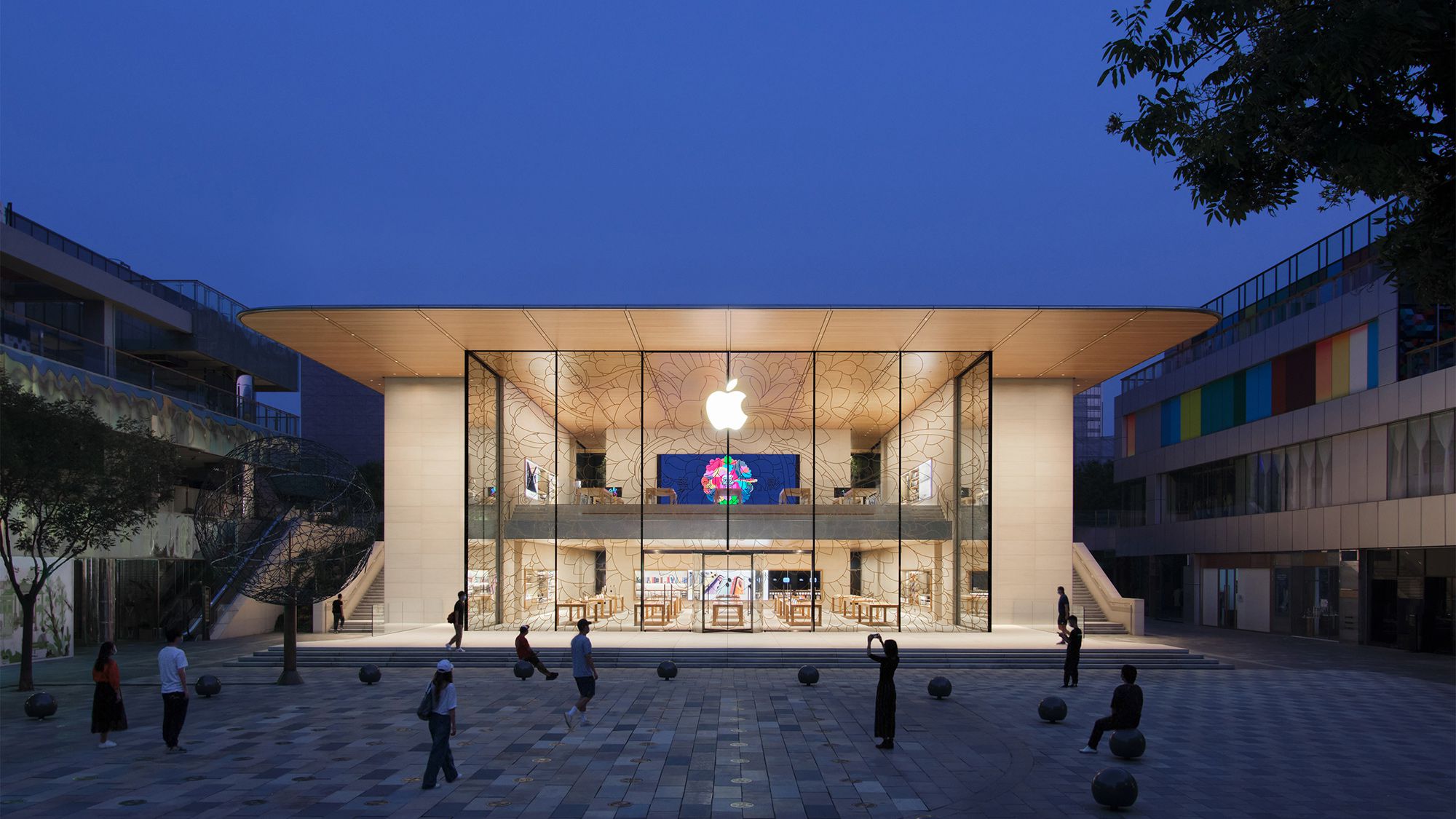 Revamped Apple Sanlitun Store Opens in Beijing - MacRumors
