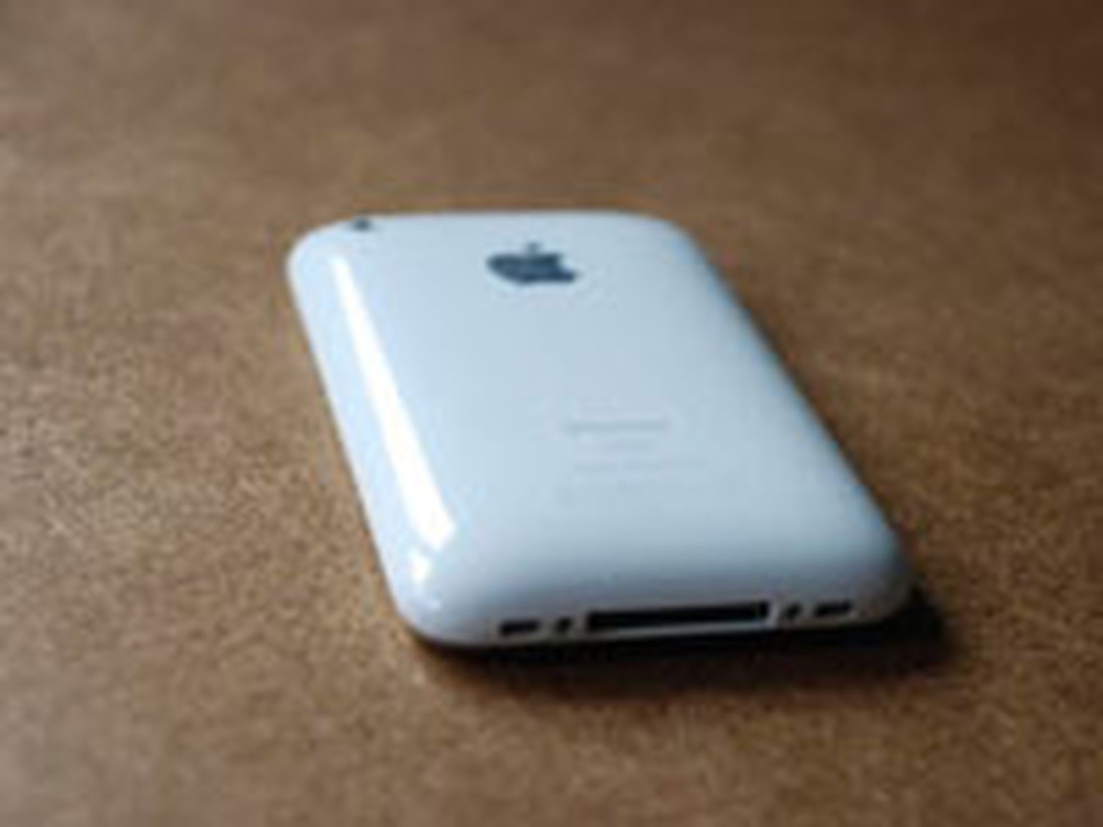 iPhone 3G Launches, Photos, Unboxing [Updated] - MacRumors