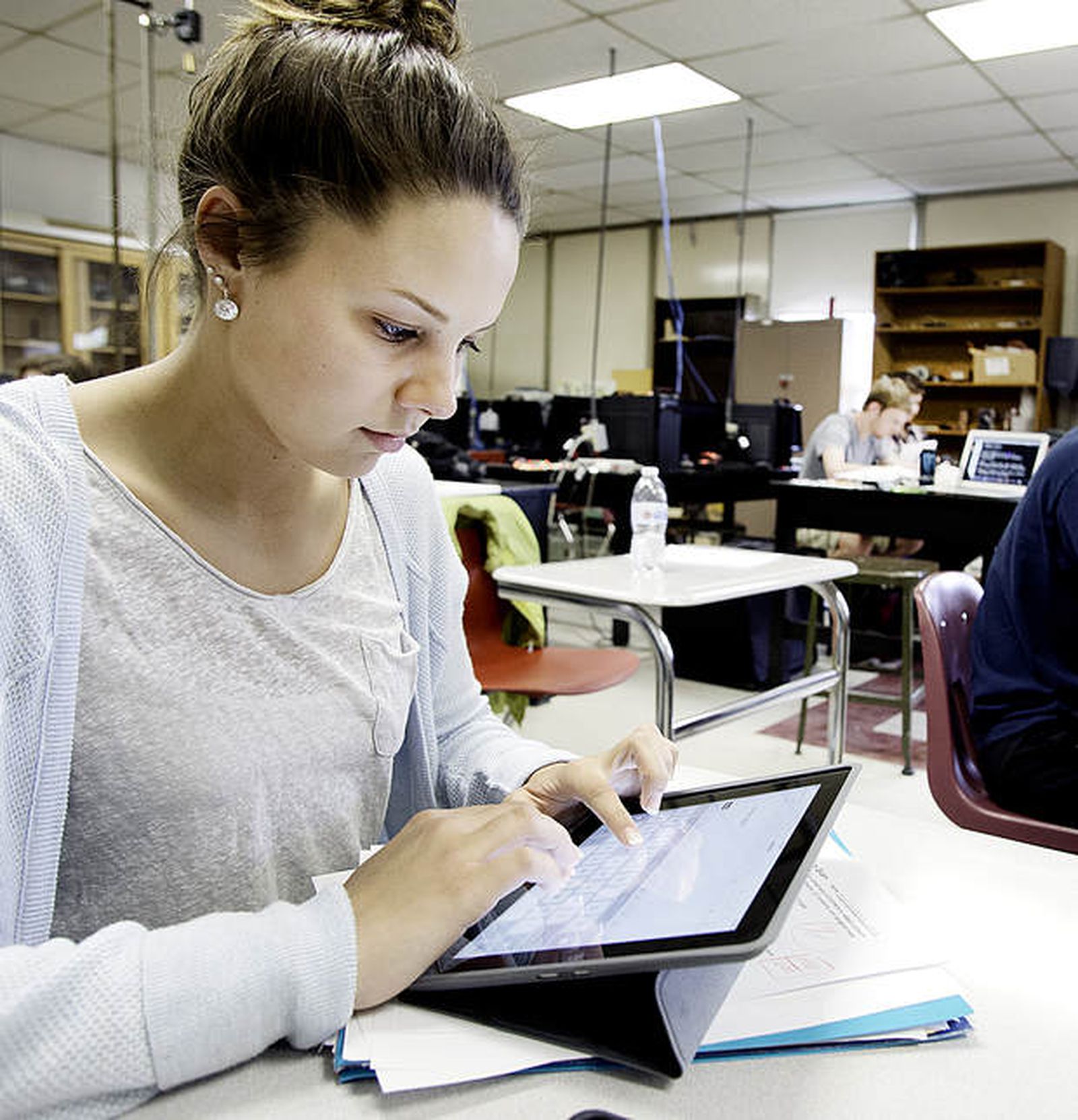 Apple Offers to Replace iPads With MacBooks in Maine State Classrooms ...