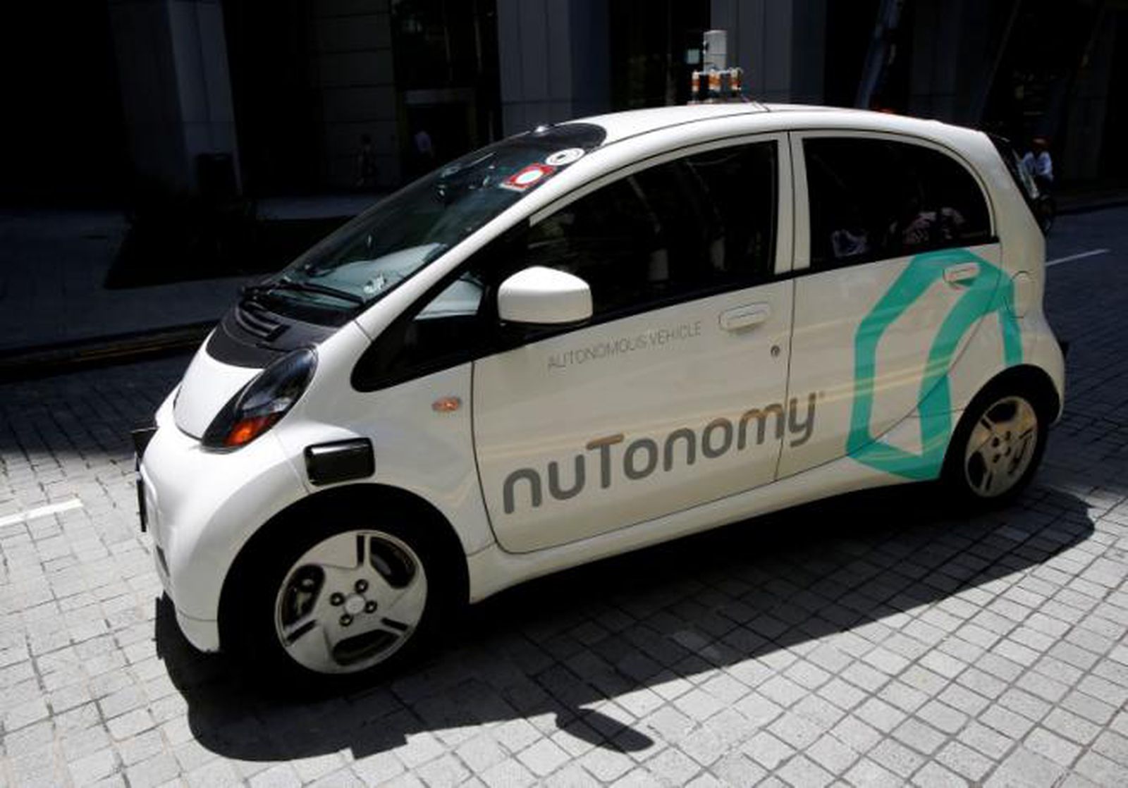 First Driverless Taxi Service Begins Limited Trials in Singapore ...