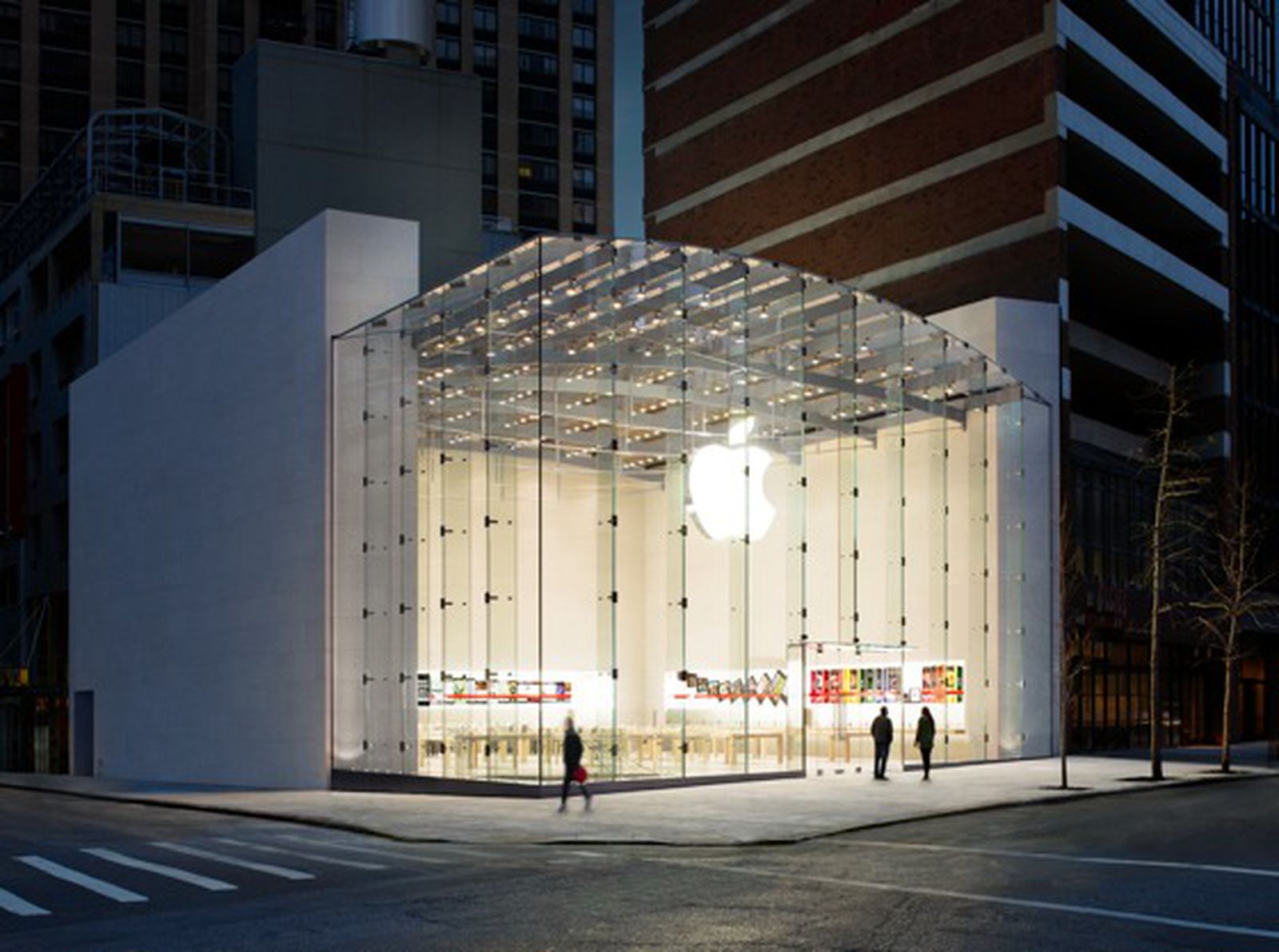 Apple Closing NYC Retail Stores Ahead of Hurricane Irene - MacRumors