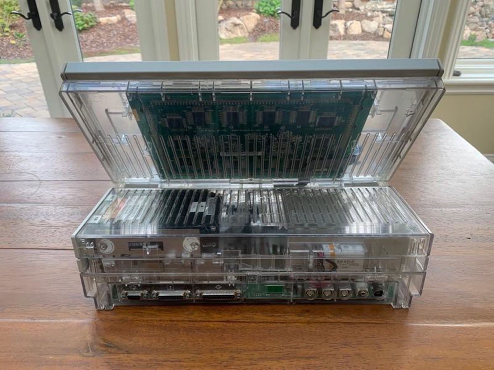 Vintage Prototype Macintosh Portable M5120 Shown Off in New Photos - MacRumors