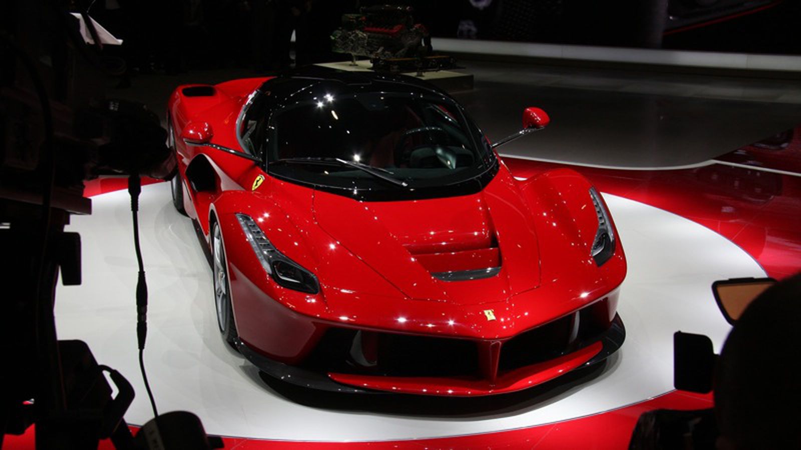 Ferrari and Apple in Talks to Expand Relationship, iPad Mini Now ...