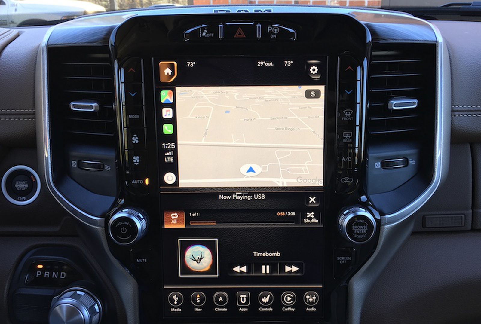 Review: 2019 Ram 1500 Offers a Gorgeous 12.3-Inch Portrait Display With ...
