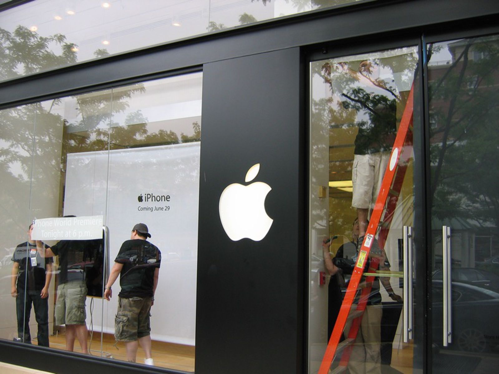 10 Years Ago Today, the Original iPhone Officially Launched - MacRumors