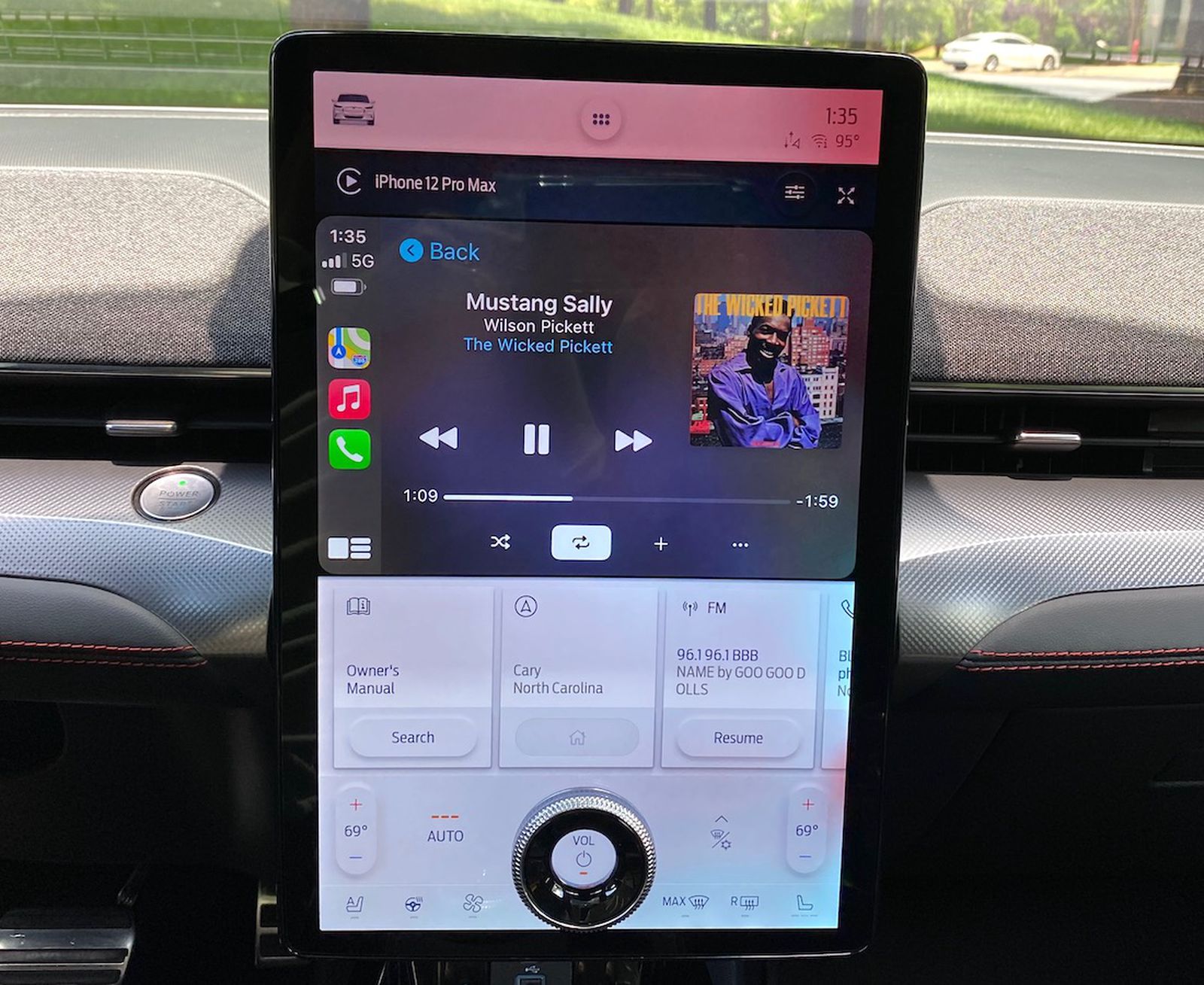 2021 Ford Mustang Mach-E – Wireless CarPlay Review - MacRumors