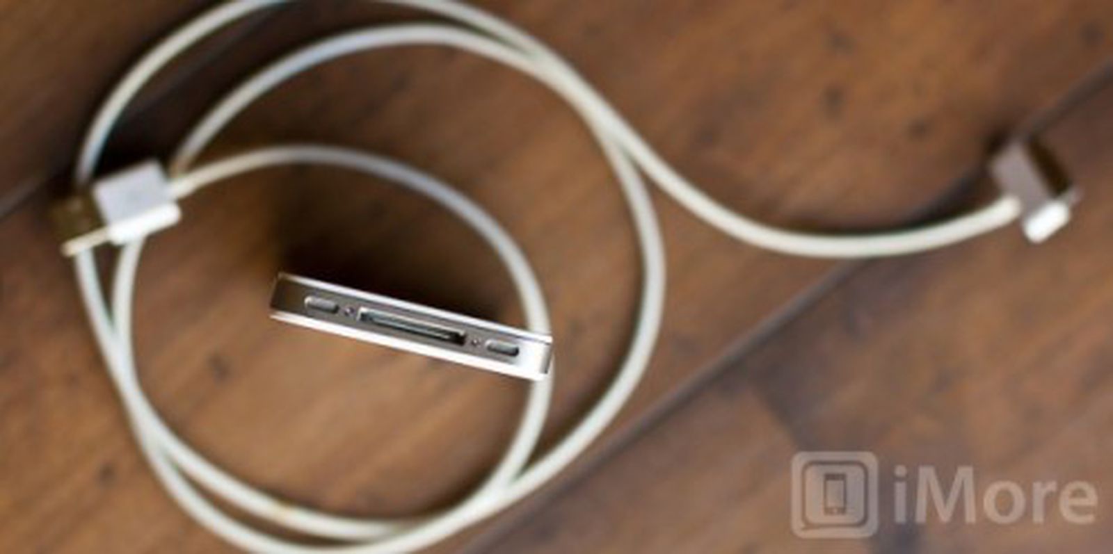 Apple Readying Miniaturized Dock Connector for Future iPhones? - MacRumors