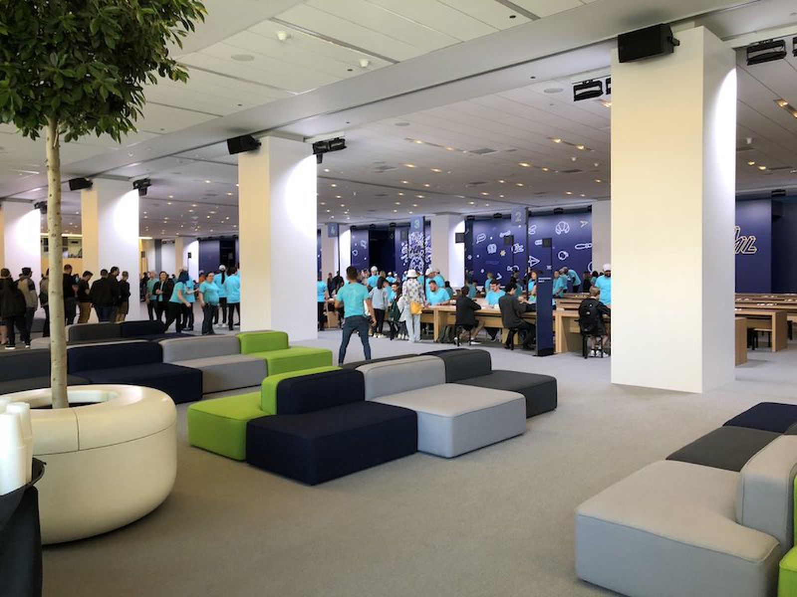 WWDC 2019 Swag Includes Reversible Jacket, Magnetic Pins, and Special T ...