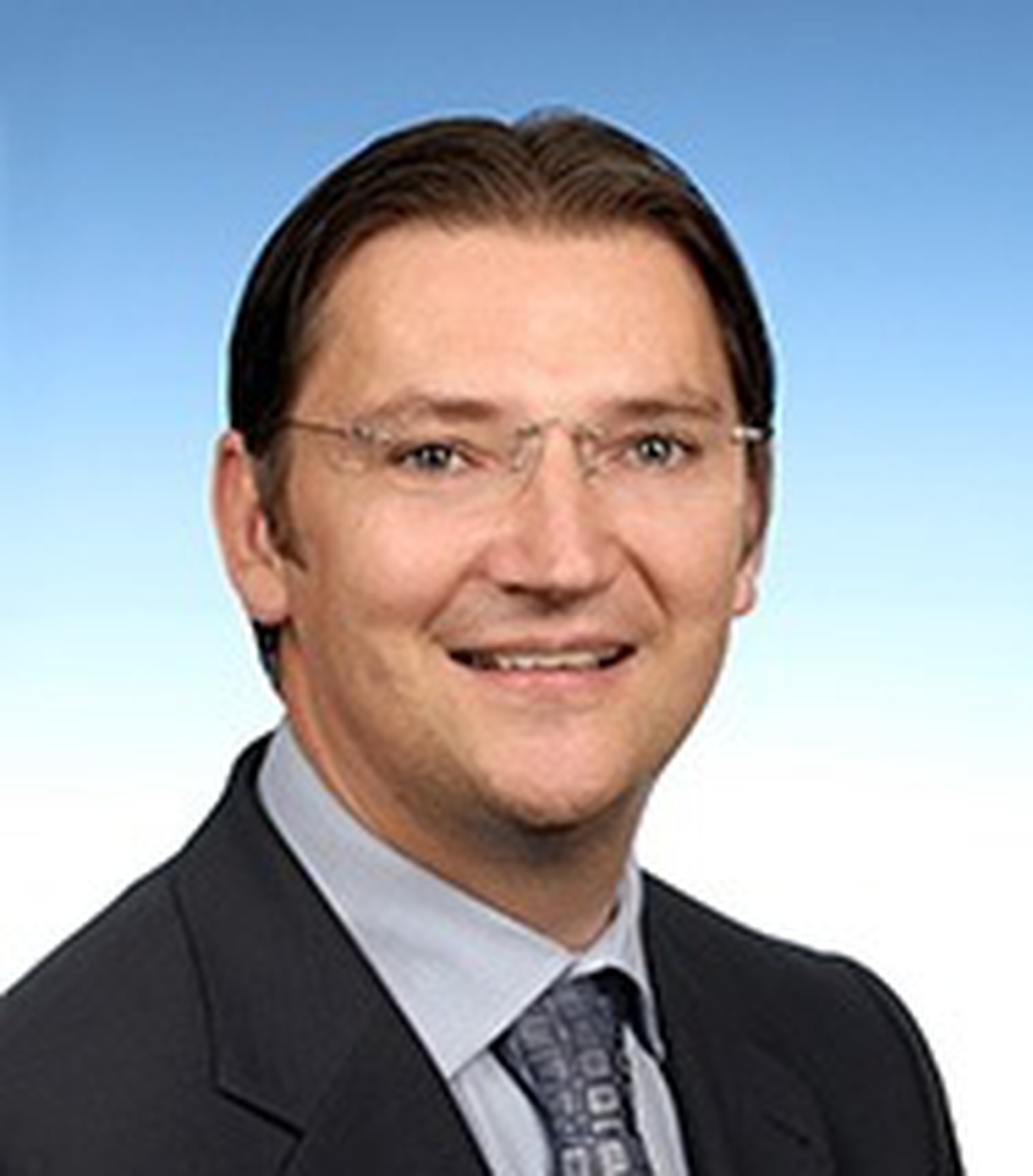 Former Apple Car Hire Johann Jungwirth Joins Volkswagen as Head of ...