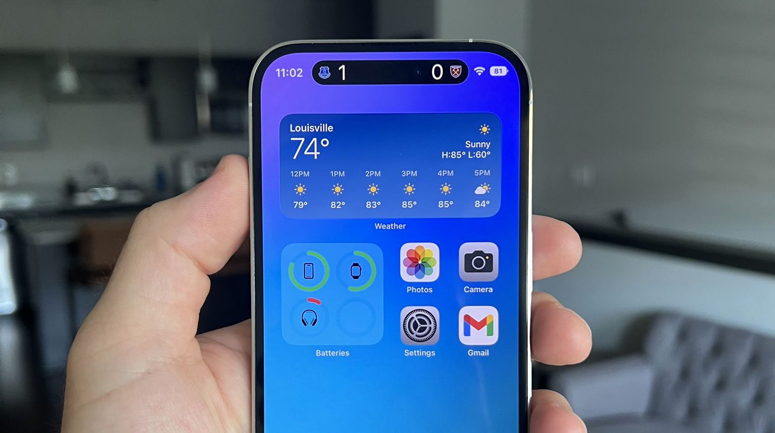 iPhone 14 Pro Features Live Sports Scores in Dynamic Island on iOS 16.1 - MacRumors