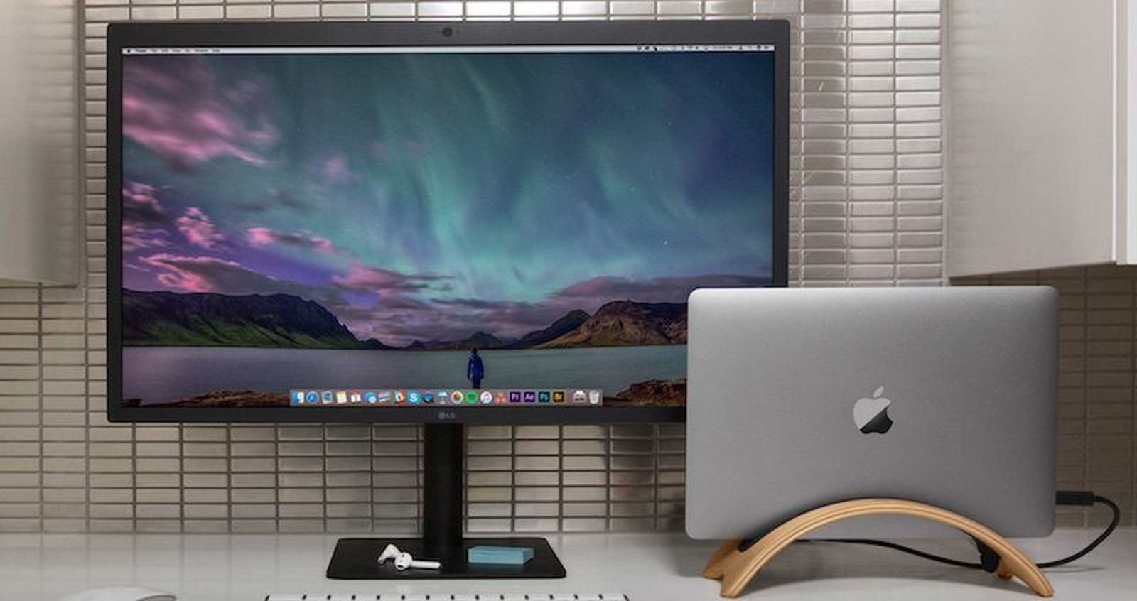 Twelve South's Hardwood BookArc Möd Stand Now Compatible With 2016 and ...