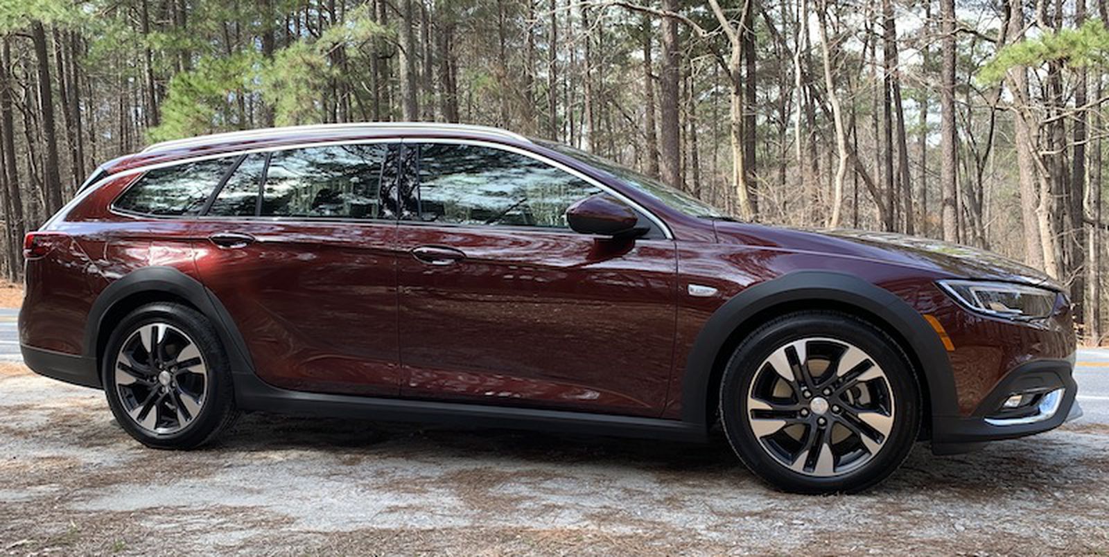 Review: 2019 Buick Regal TourX Features a Clean and Modern Infotainment ...