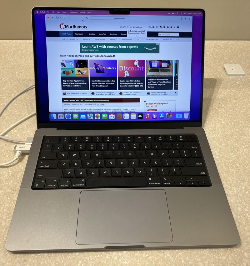 New Images Offer Even Closer Look at New 14-Inch MacBook Pro - MacRumors