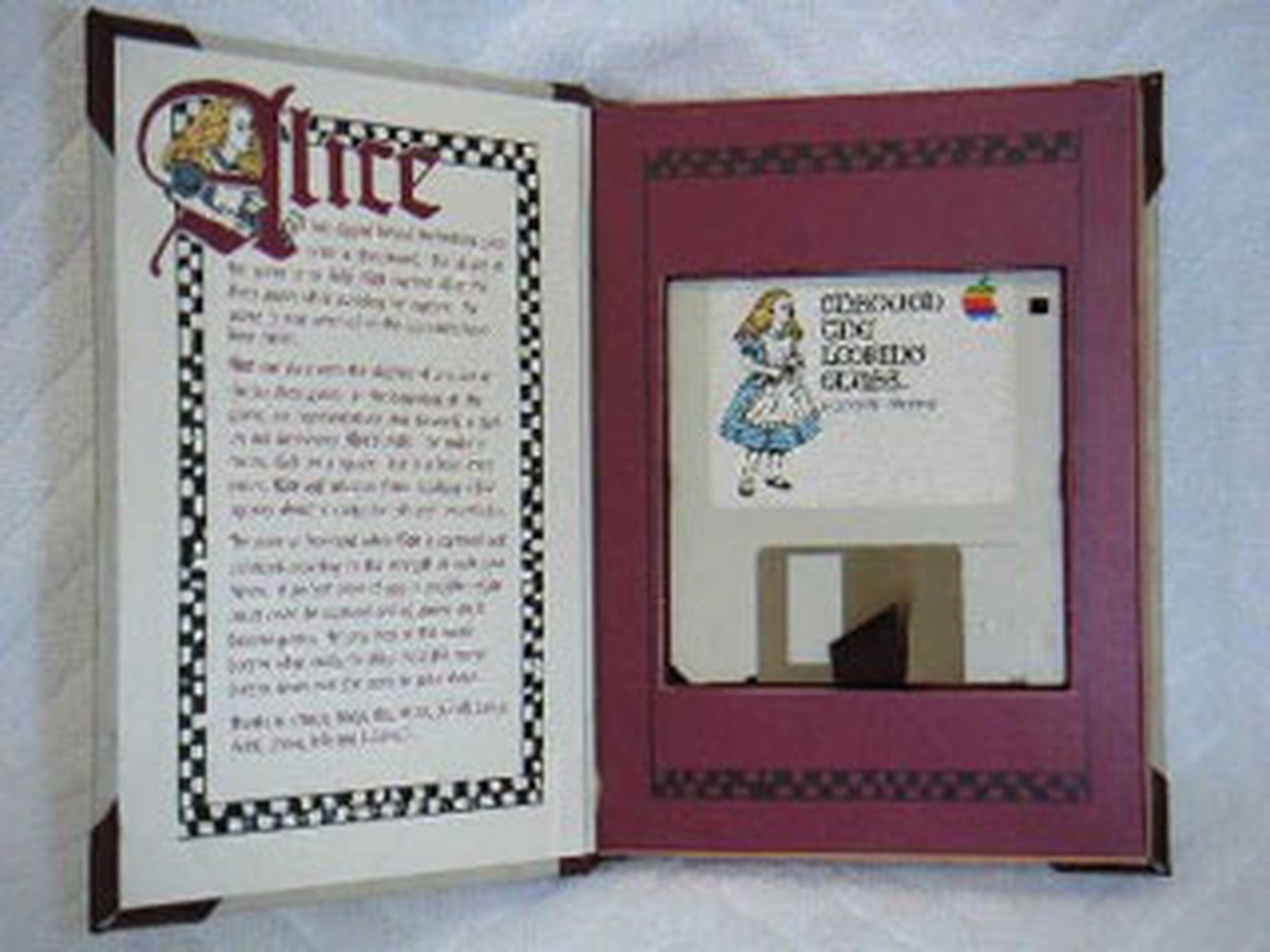 AliceX: First Mac Game Returns to the iPhone - MacRumors