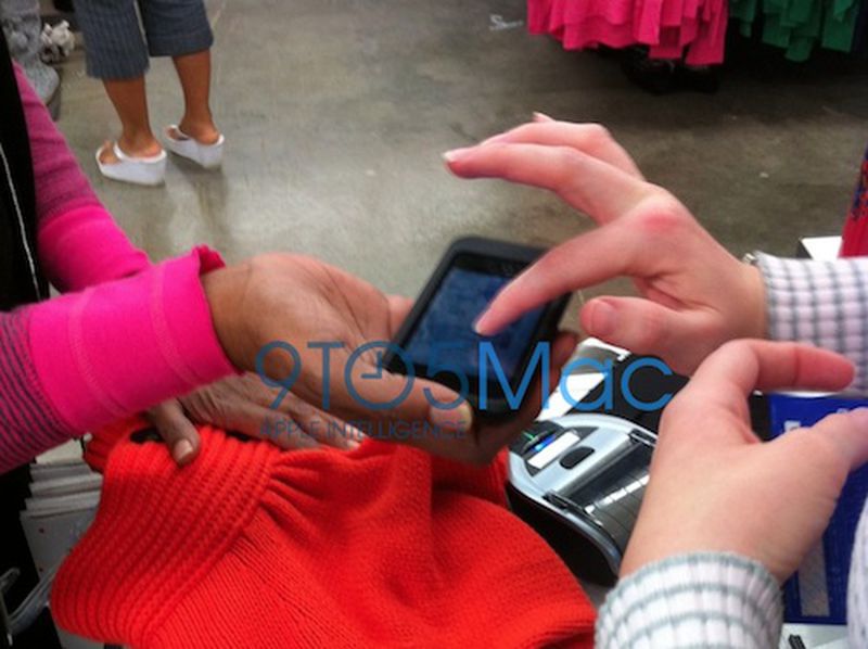 Old Navy Piloting iPod Touch-Based Checkout System - MacRumors