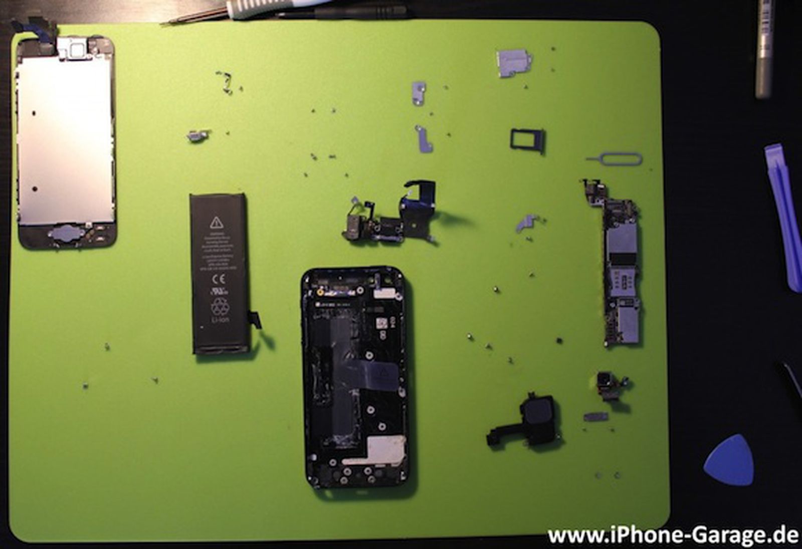 First iPhone 5 Teardown Surfaces Ahead of Official Launch - MacRumors