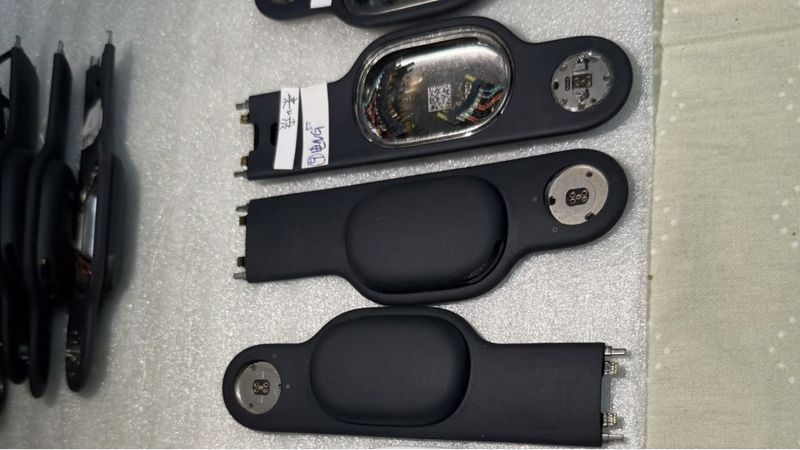 More All-Black Apple Vision Pro Parts Surface Online - MacRumors