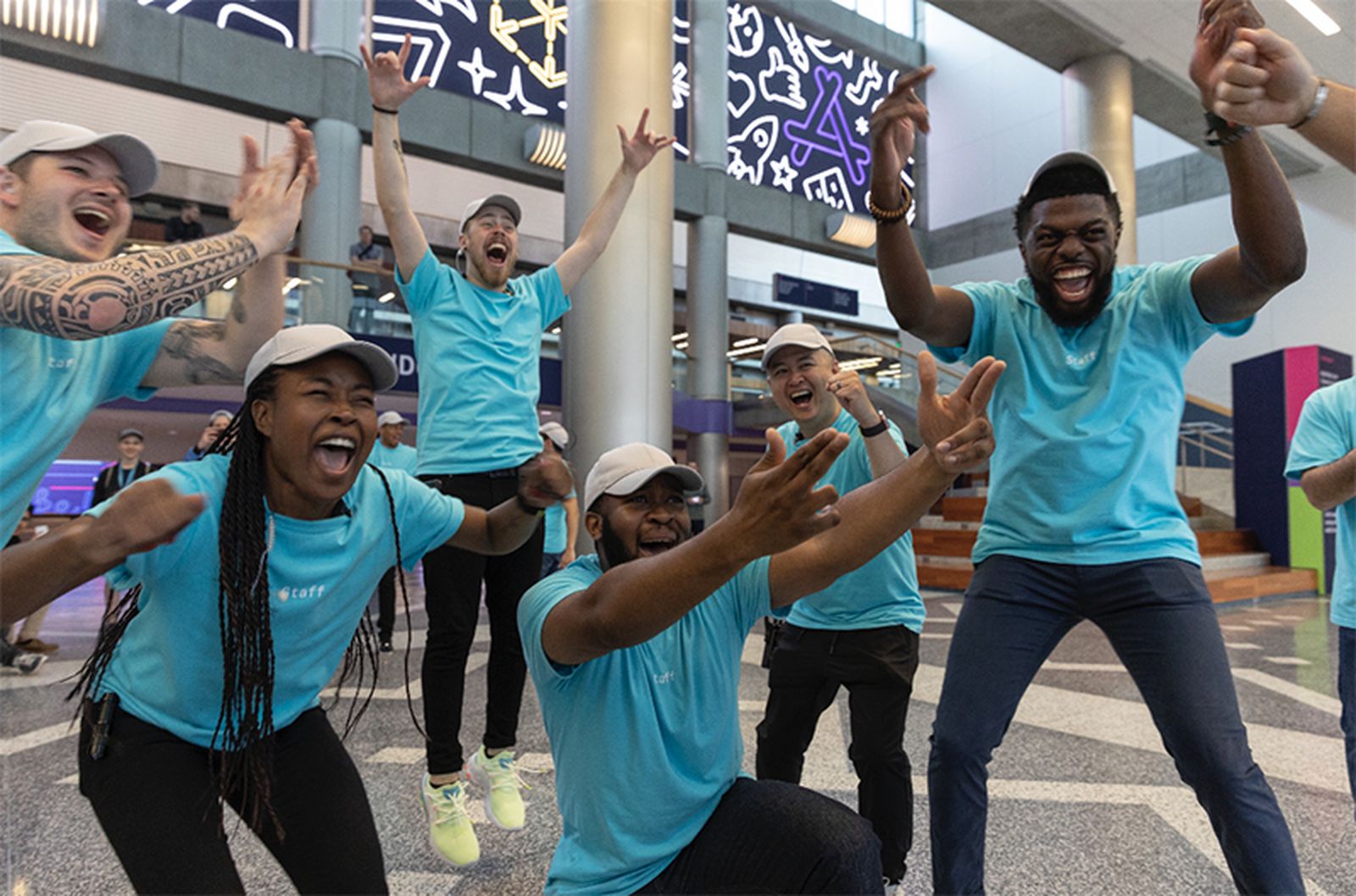 Photos From WWDC 2019: Mac Pro Studio, Get-Togethers, Scholars, Weezer ...