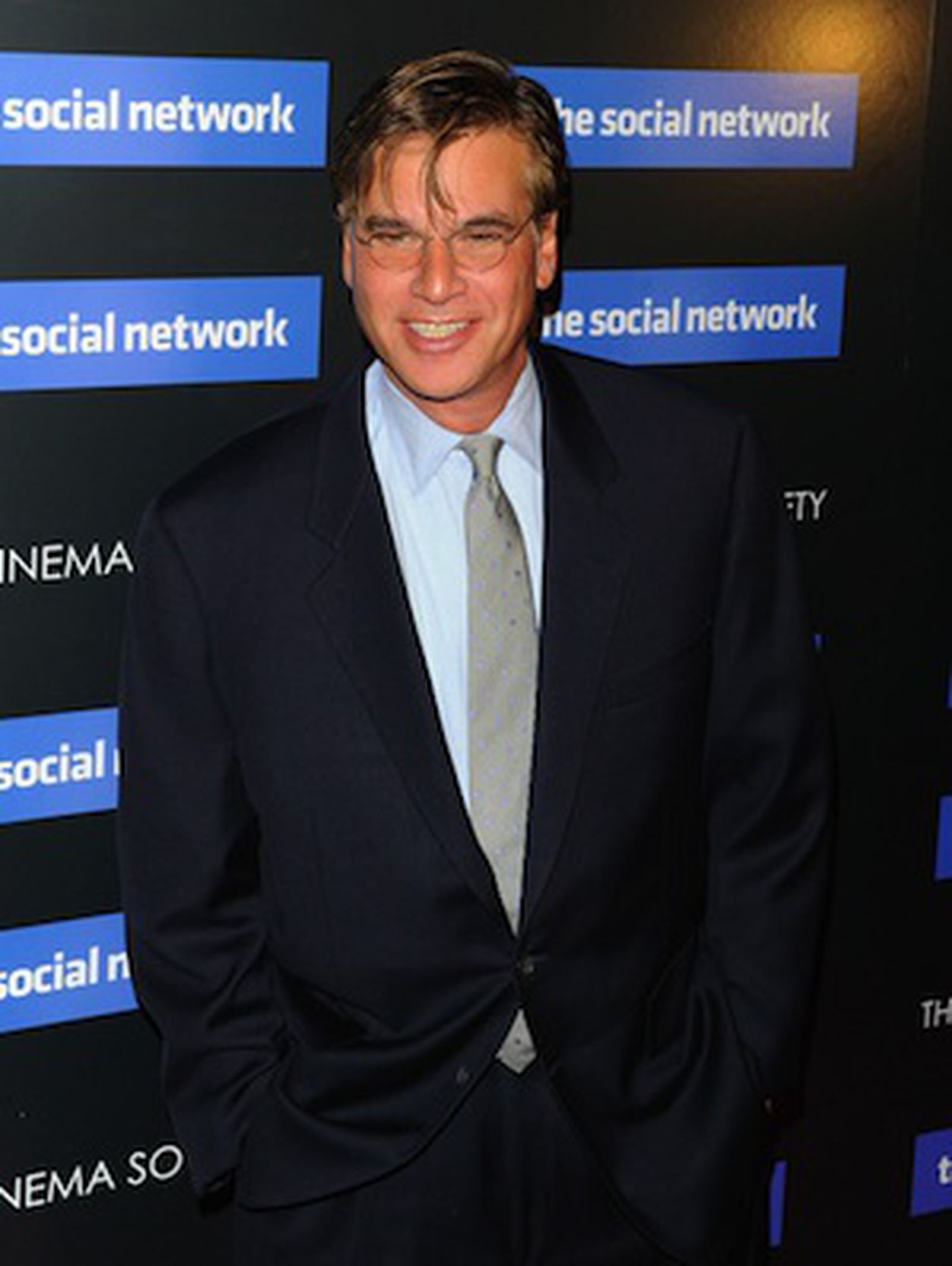 Sony Courting Aaron Sorkin to Write Screenplay for Steve Jobs Movie ...