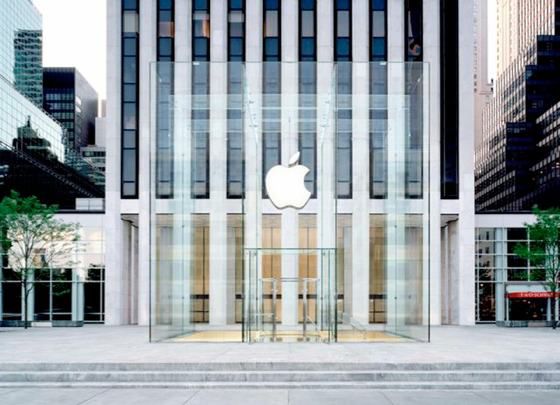 Redesigned 5th Avenue NYC Apple Store Unveiling on Friday? - MacRumors