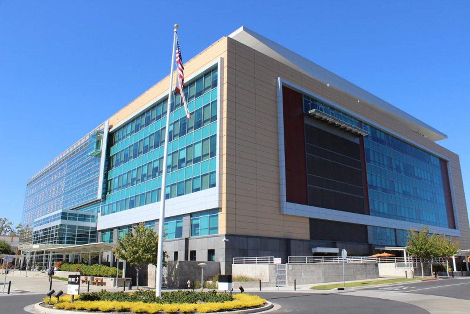 Apple Met With California DMV to Review Autonomous Vehicle Regulations ...