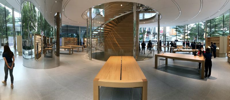 Take a Look Inside Apple's New Retail Store in Bangkok - MacRumors