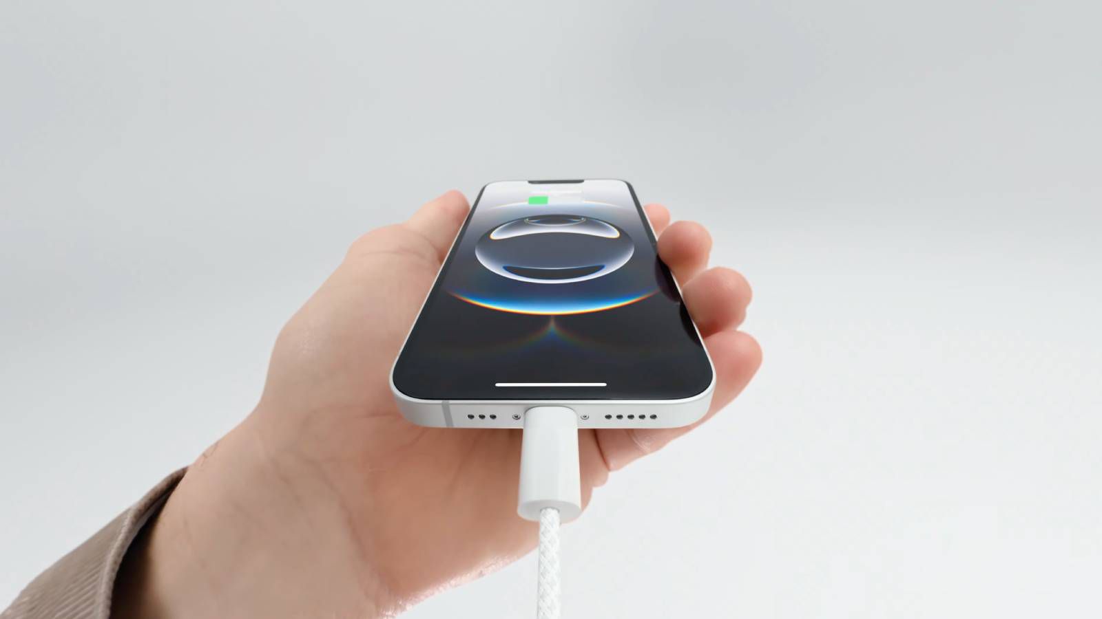 iPhone 16e's Battery Capacity Revealed in Real-World Battery Life Test ...