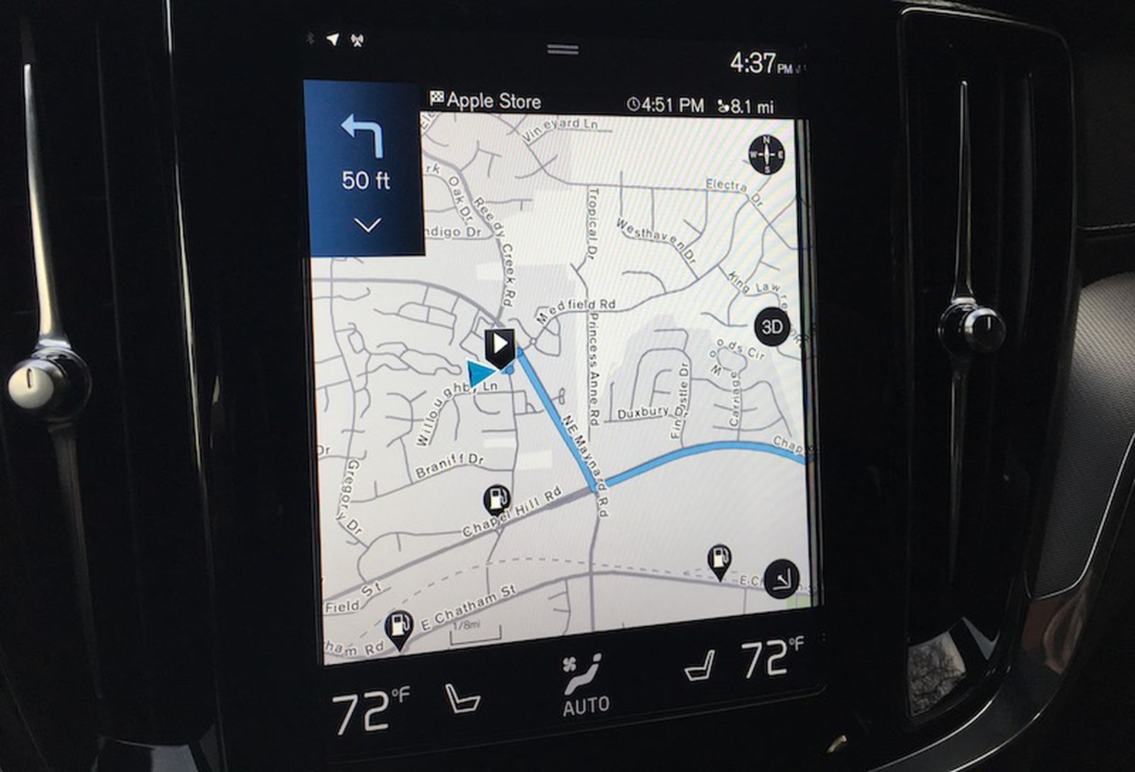 Review: Volvo's 2019 S60 Sedan Offers a Striking Sensus Infotainment ...