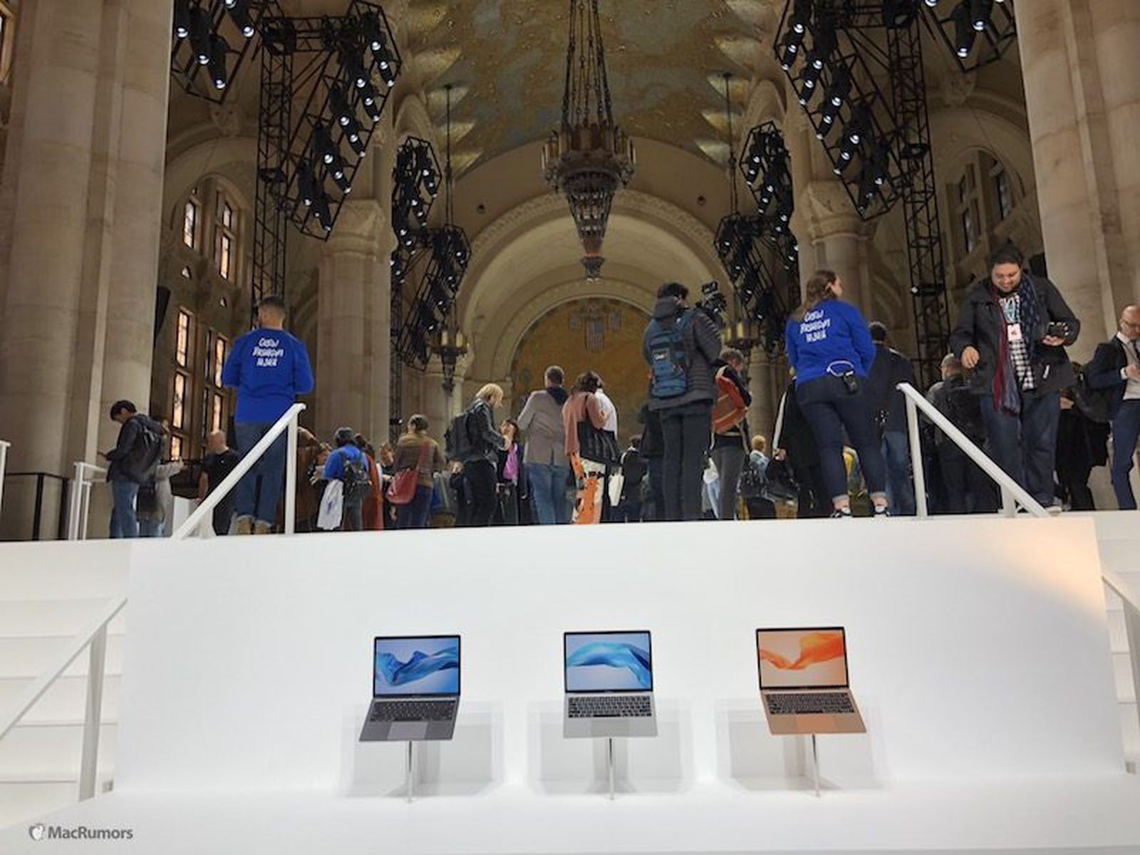 MacRumors Hands-On Photos of Apple's New iPad Pro, MacBook Air, and Mac ...