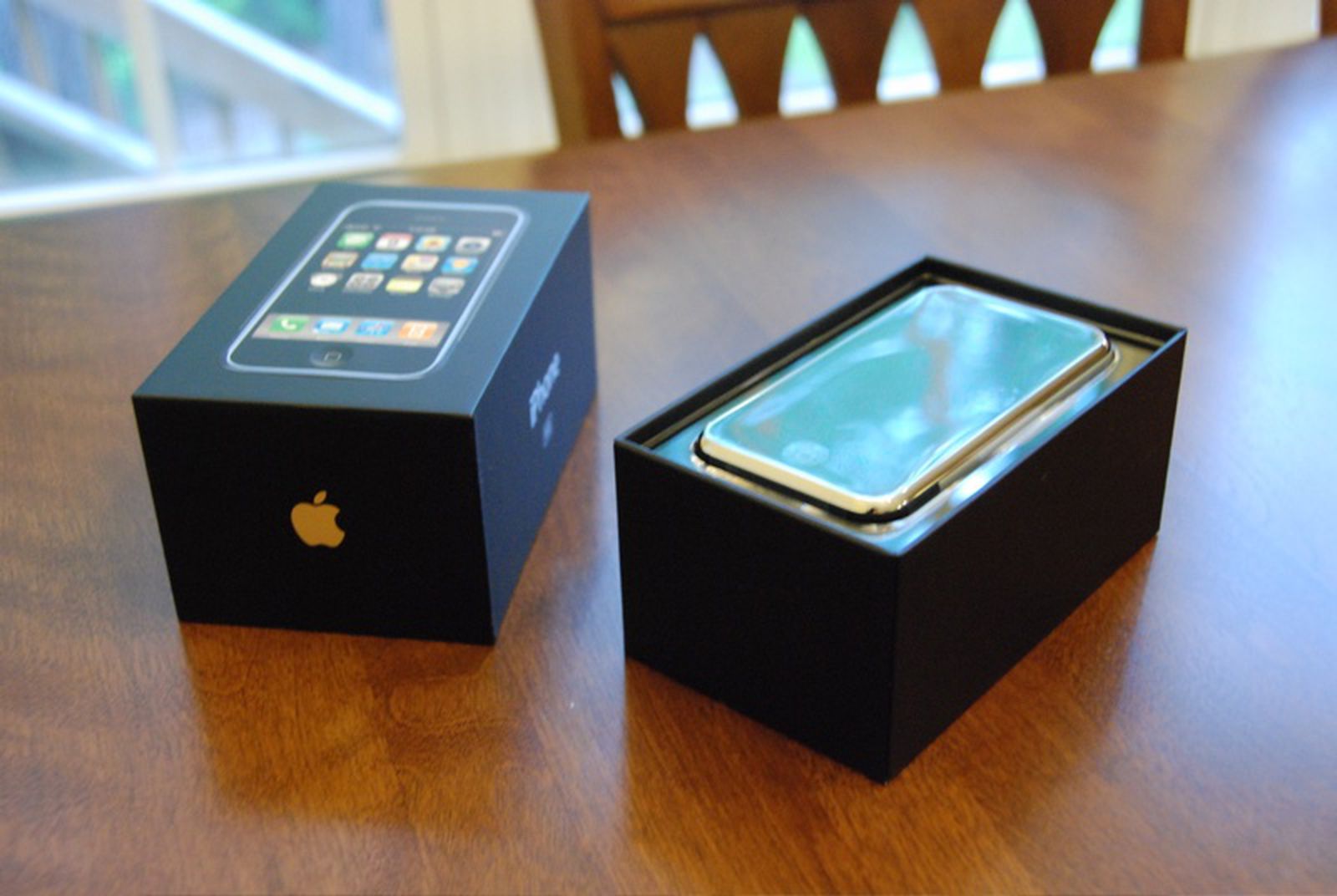 10 Years Ago Today, the Original iPhone Officially Launched - MacRumors