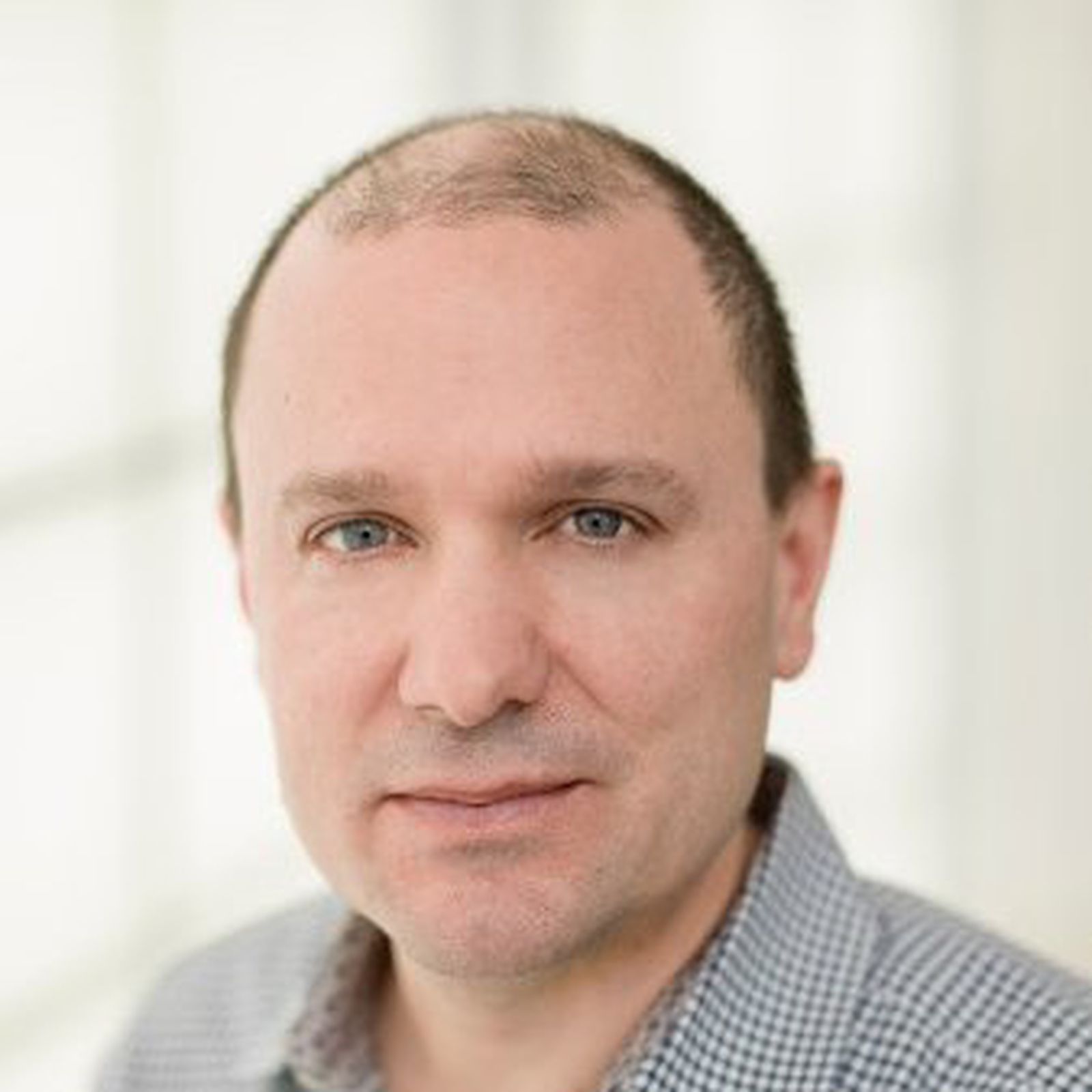 Former Spotify Executive Hired to Lead Apple Music's Label Relations ...