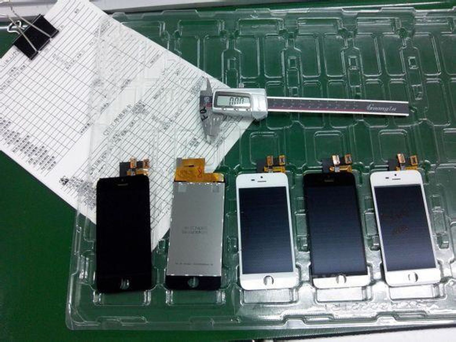 Photos of iPhone 5 Clone Circulating as Alleged 'iPhone 5S' - MacRumors