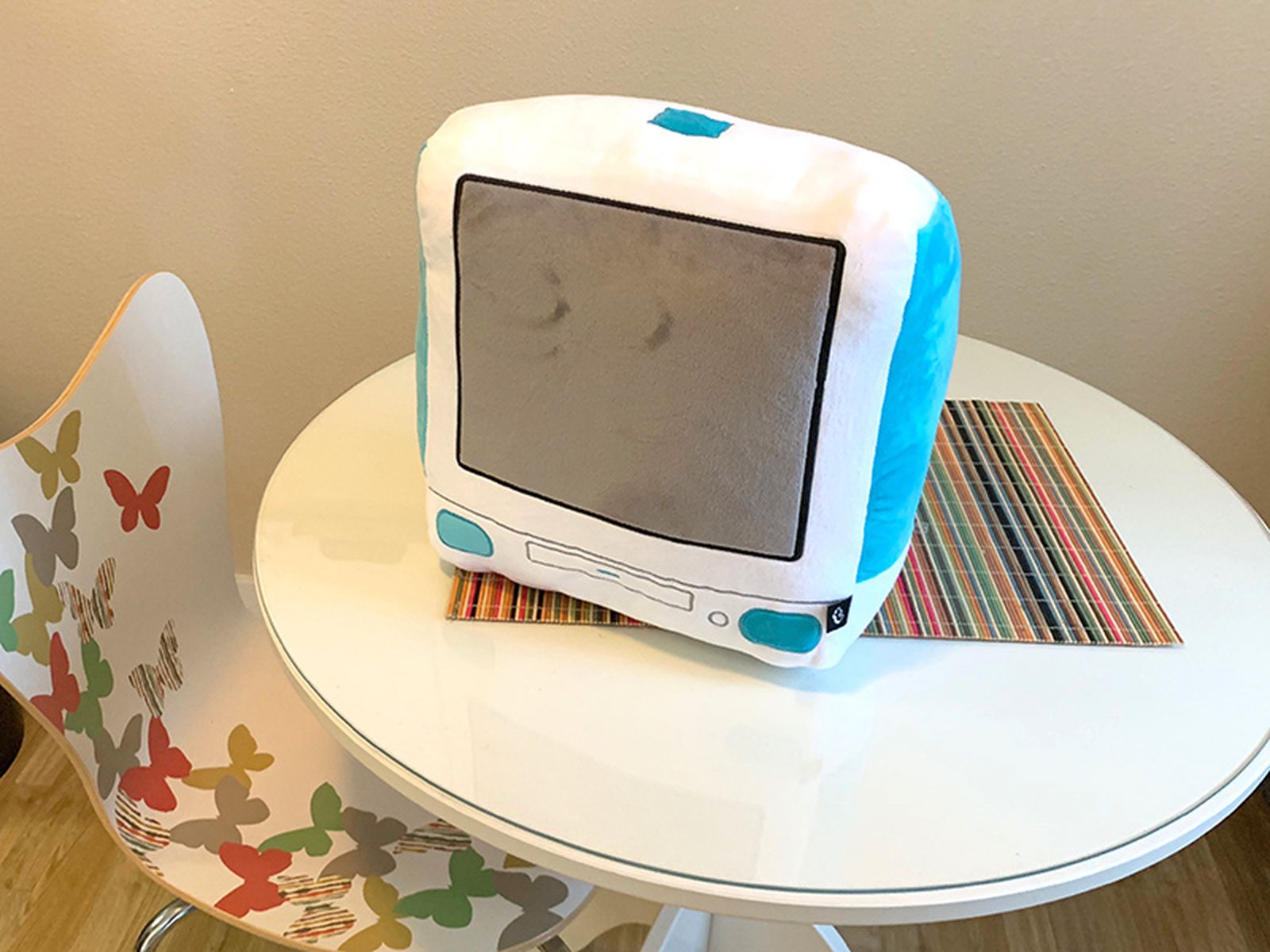 Throwboy Iconic Pillow Collection Review - MacRumors