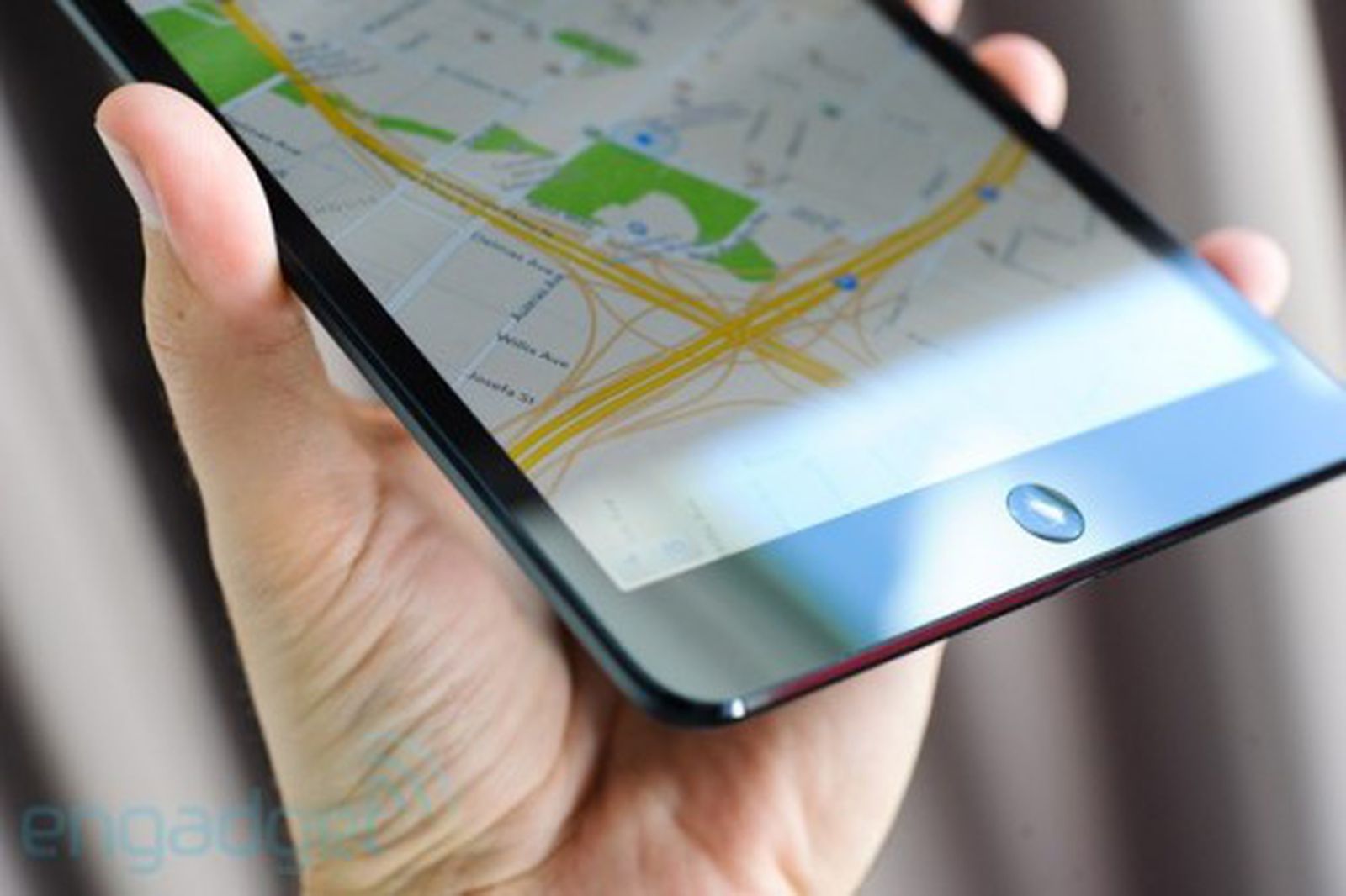 First iPad Mini Reviews: "Shockingly Nice to Hold", Non-Retina Display ...