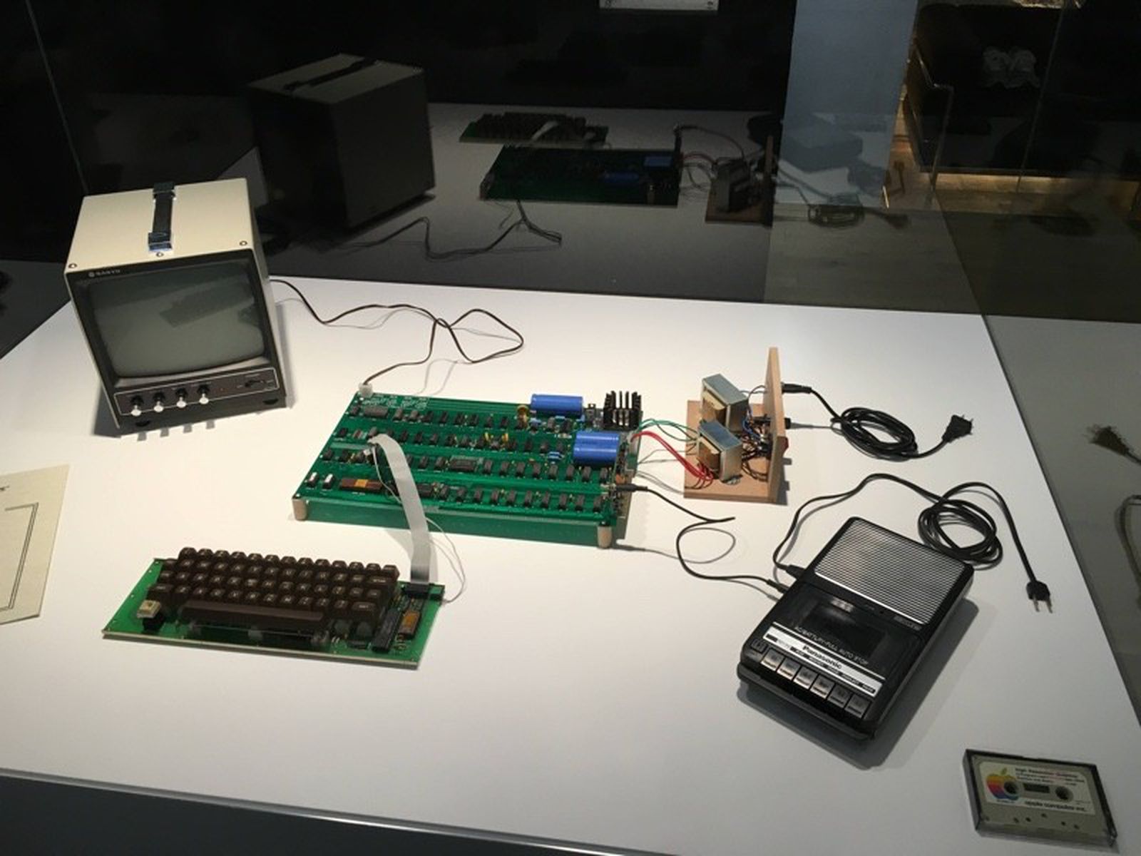 New 'Apple Museum' in Prague Shows Off Largest Private Collection of ...
