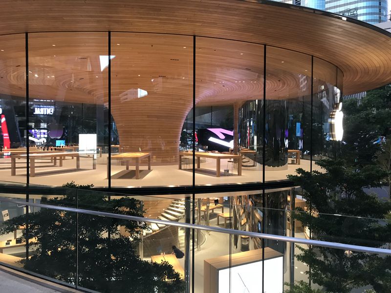 Take a Look Inside Apple's New Retail Store in Bangkok - MacRumors