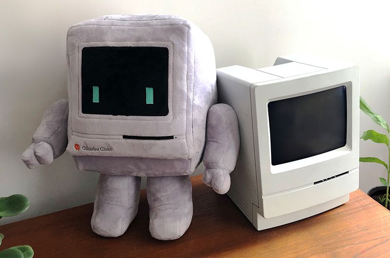 Designer Creates Classic Mac You Can Hug With New Classicbot Giant ...