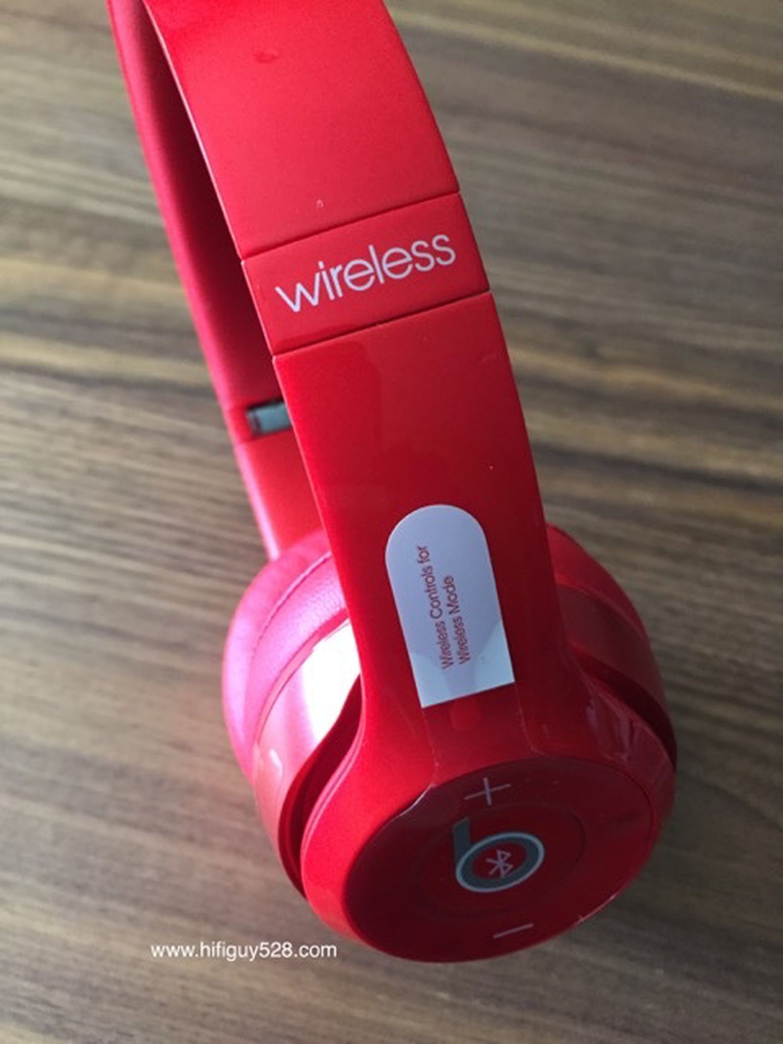 First Look at the New Beats Solo2 Wireless Headphones - MacRumors